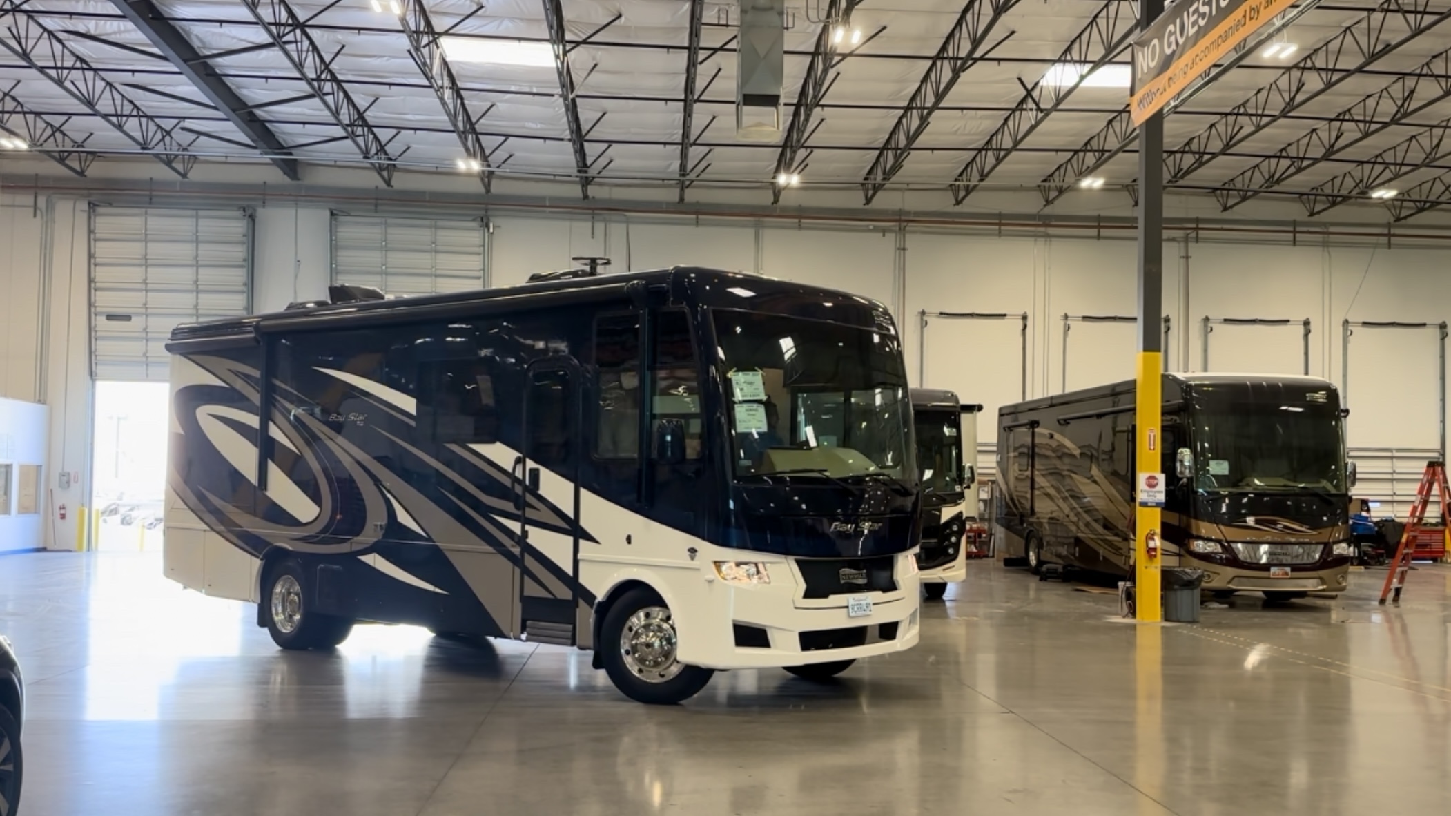 MobileMosers.com – In our BBB (Big Blue Box) all over the west coast